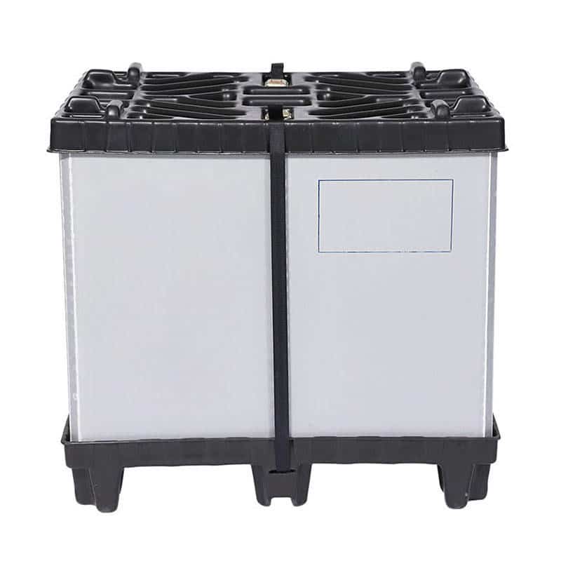 Collapsible plastic gaylord sleeve boxes with Divide